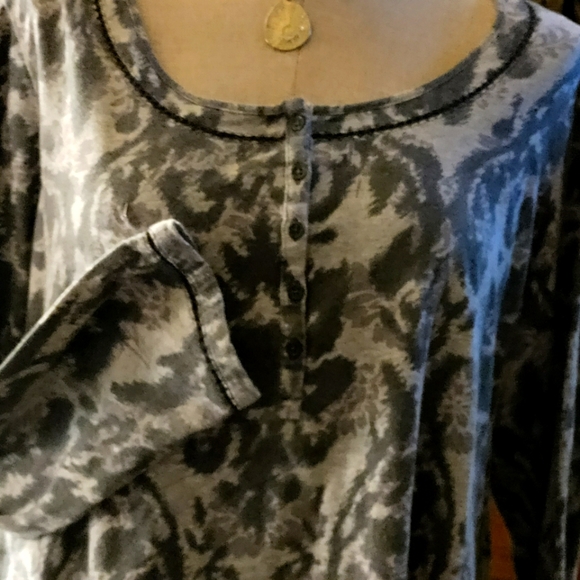 Basic Editions | Tops | Top | Poshmark